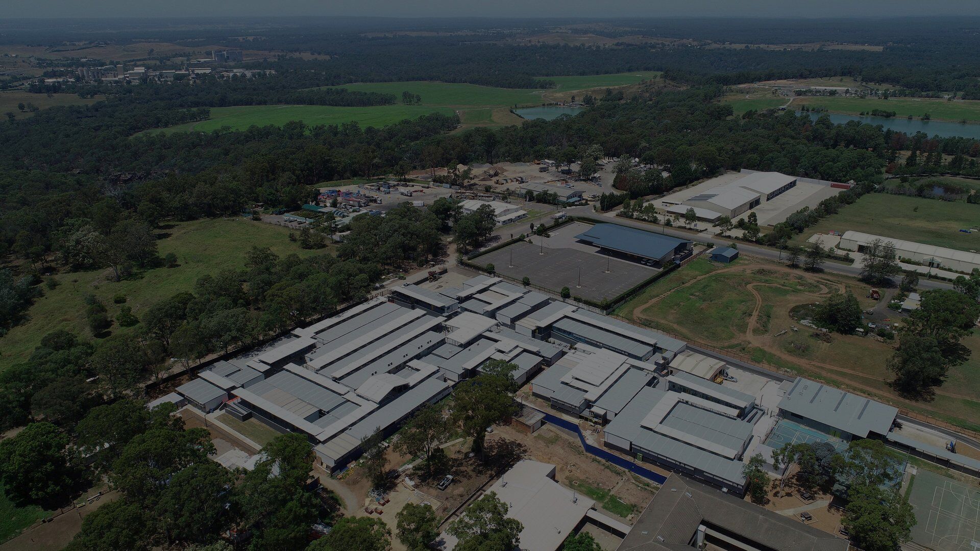 Carpentry Contractors Sydney - Hoarding Contractors - GS Building